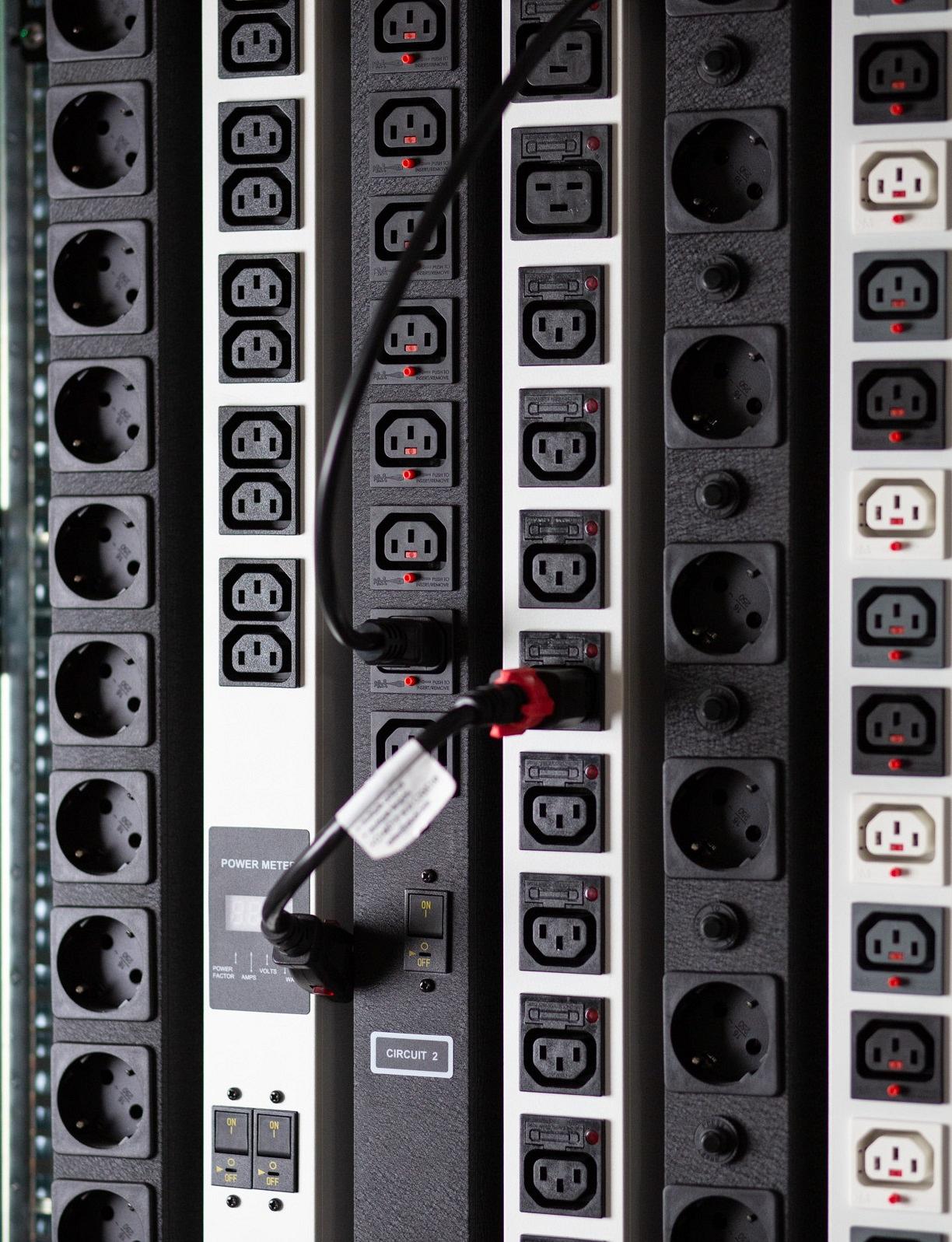 EV chargers, EV cables, shore power and PDU - Ratio Electric